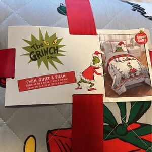 The Grinch | Bedding | The Grinch 2pc Twin Quilt Set | Poshmark
